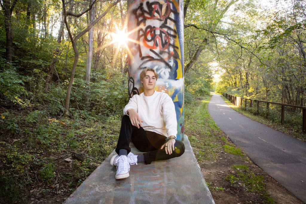urban-senior-photos-graffiti - Kristina Lynn Photography & Design